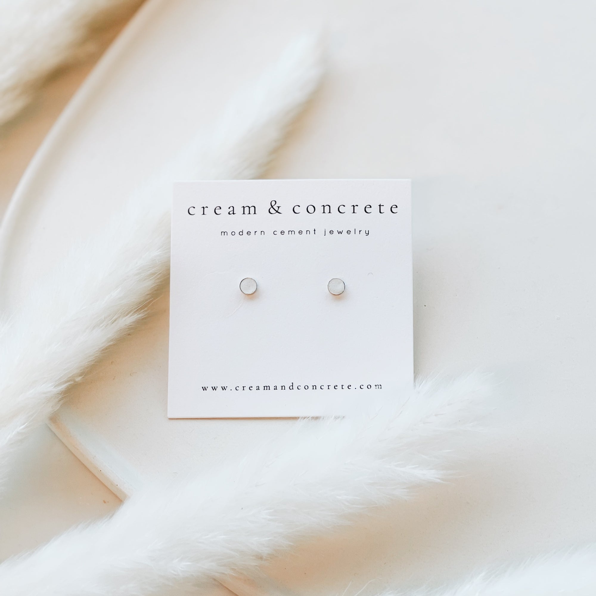 Concrete – Cream & Concrete